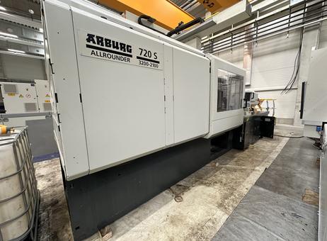 Mašina za brizganje Arburg 720 S 3200-2100