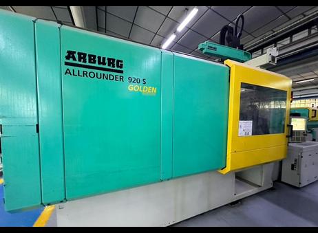 Mašina za brizganje ARBURG 920S 4600-2100