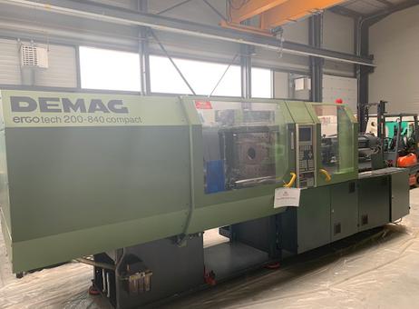 Mašina za brizganje Demag 200T COMPACT 2000 – 840