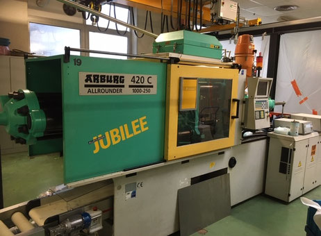 Mašina za brizganje Arburg 100T 420 C 100 - 250 CENTEX