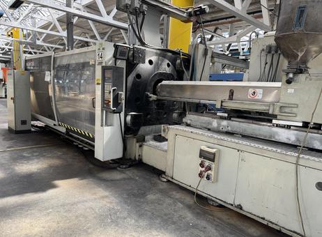 Mašina za brizganje NEGRI BOSSI V 700-6500