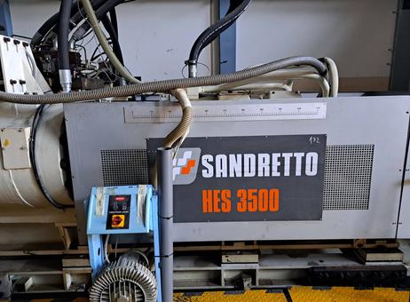 Mašina za brizganje SANDRETTO HES 3500