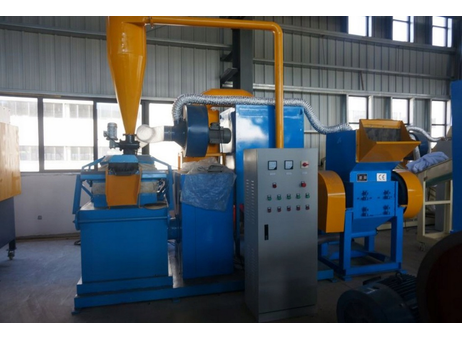 Granulator for cable recycling -