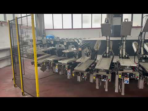 AMA Gusberti Karusel model X09631/A+B +F+D i Robot modelComau Smart 5NJ60-2.2