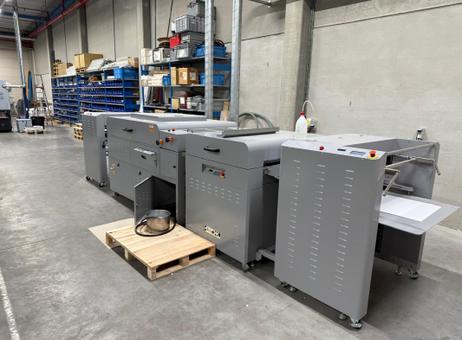Savršeno vezivo Hp Indigo Ultracoater 1000AQ
