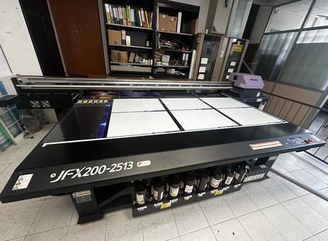 Velikoformatni inkjet crtač MIMAKI JFX 200-2513