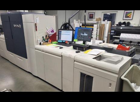 Korišćena Xerox Iridesse digitalna štamparija