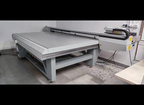 Velikoformatni inkjet crtač Océ Arizona 318GL