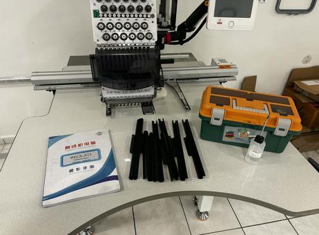 Širokoformatna vezna mašina SiV Flat embroidery machine