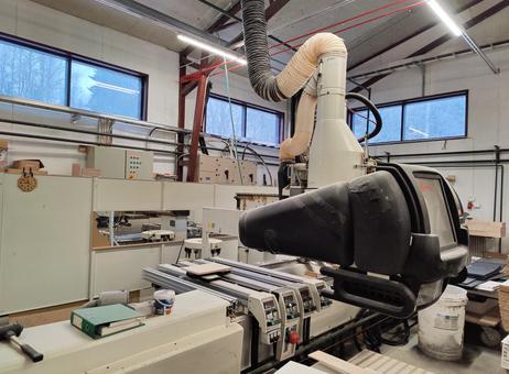 CNC obradni centar za drvo - 5 osa Morbidelli x5