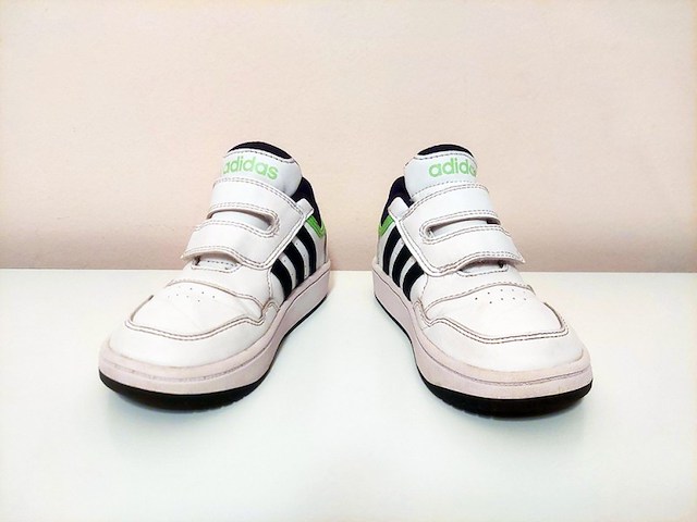 Adidas patike br 26