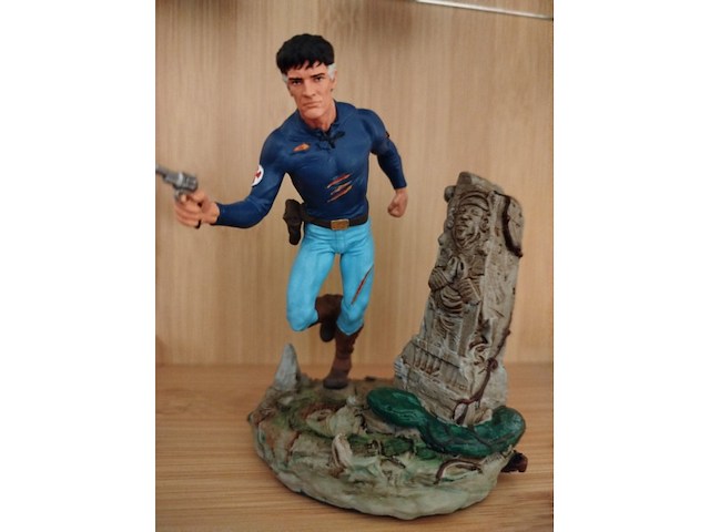 Mister No figura