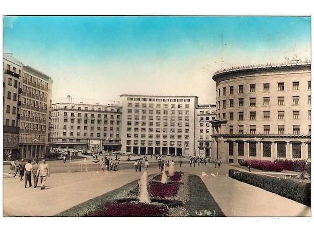 BEOGRAD Trg Marksa i Engelsa ,nije putovala