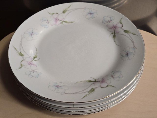 4 plitka velika tanjira Fine Porcelain Trisa