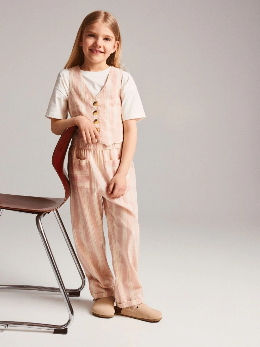 Pantalone s prugama