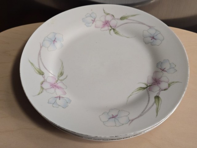2 plitka mala tanjira Fine Porcelain Trisa
