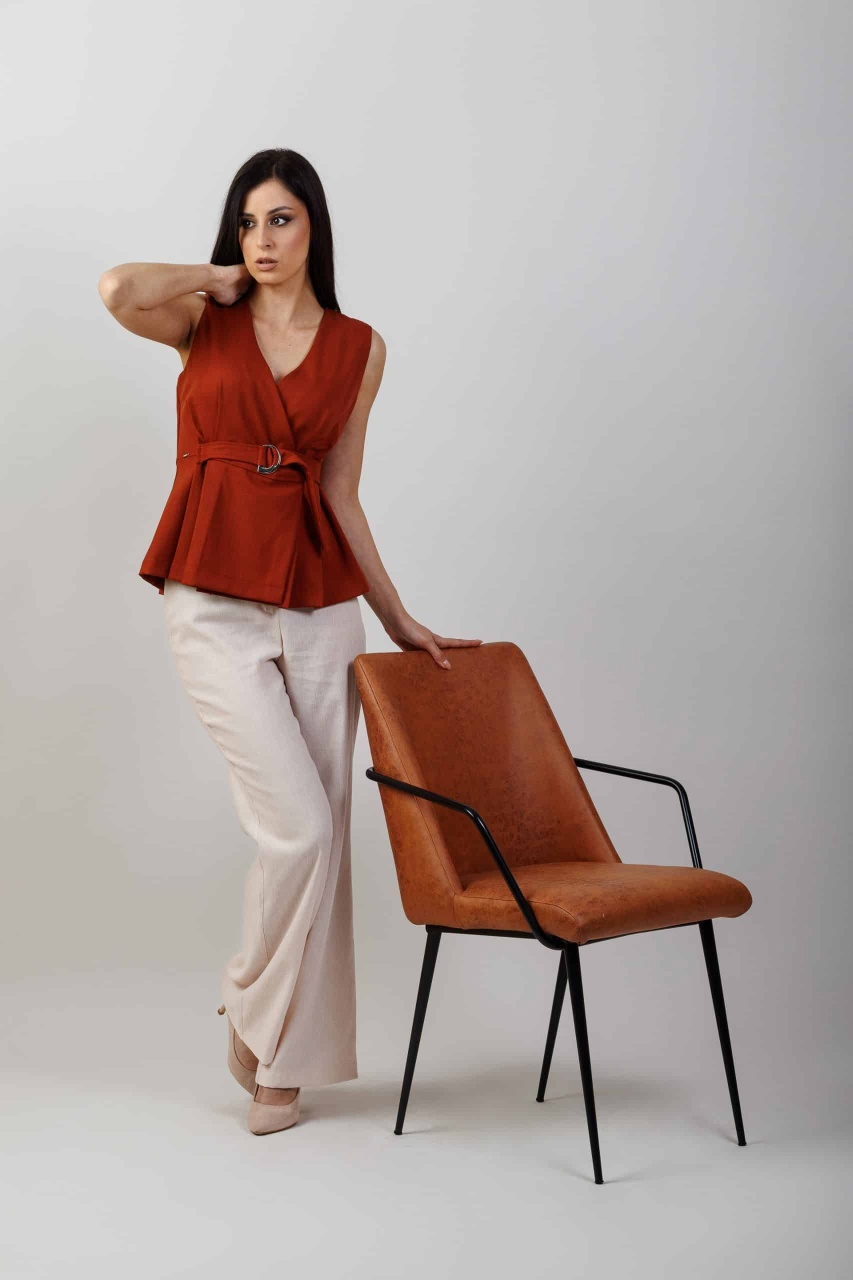 Strukirana bluza s kaišem