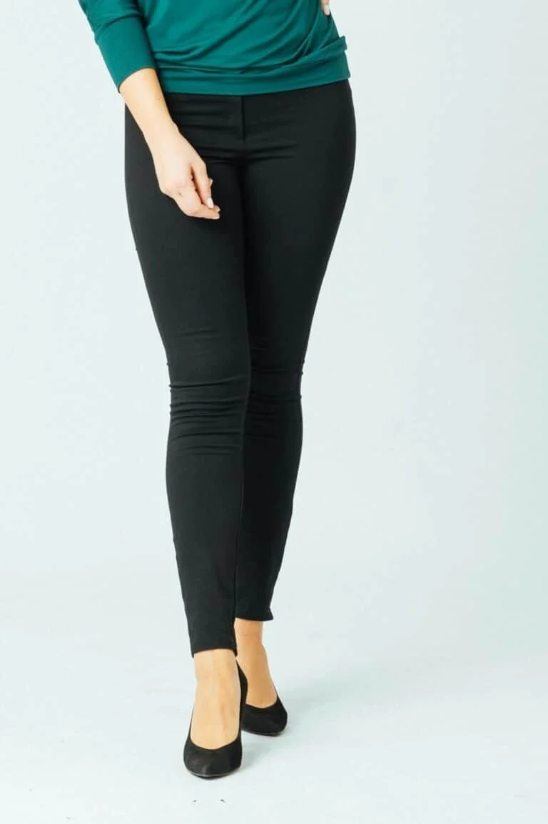 Pantalone visokog struka – slim model