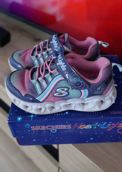 Skechers patike br.27