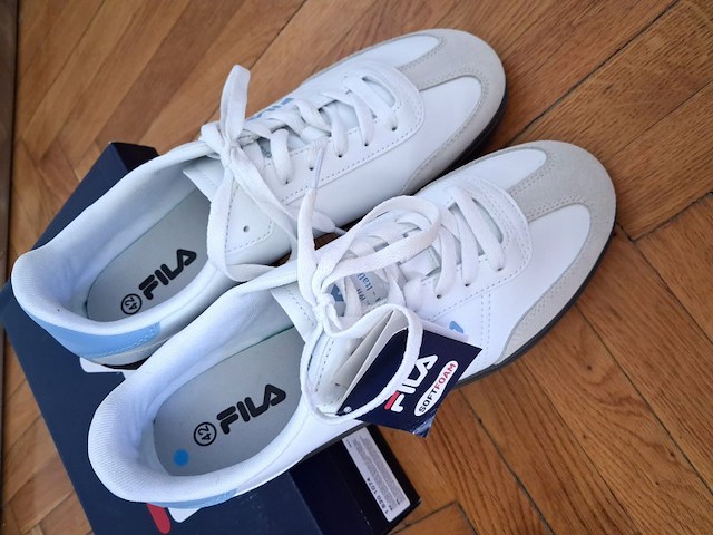 Nove Fila patike vel. 42 za žene