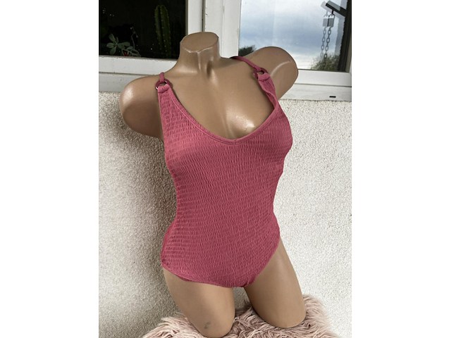 Waikiki rozi kupaci 40