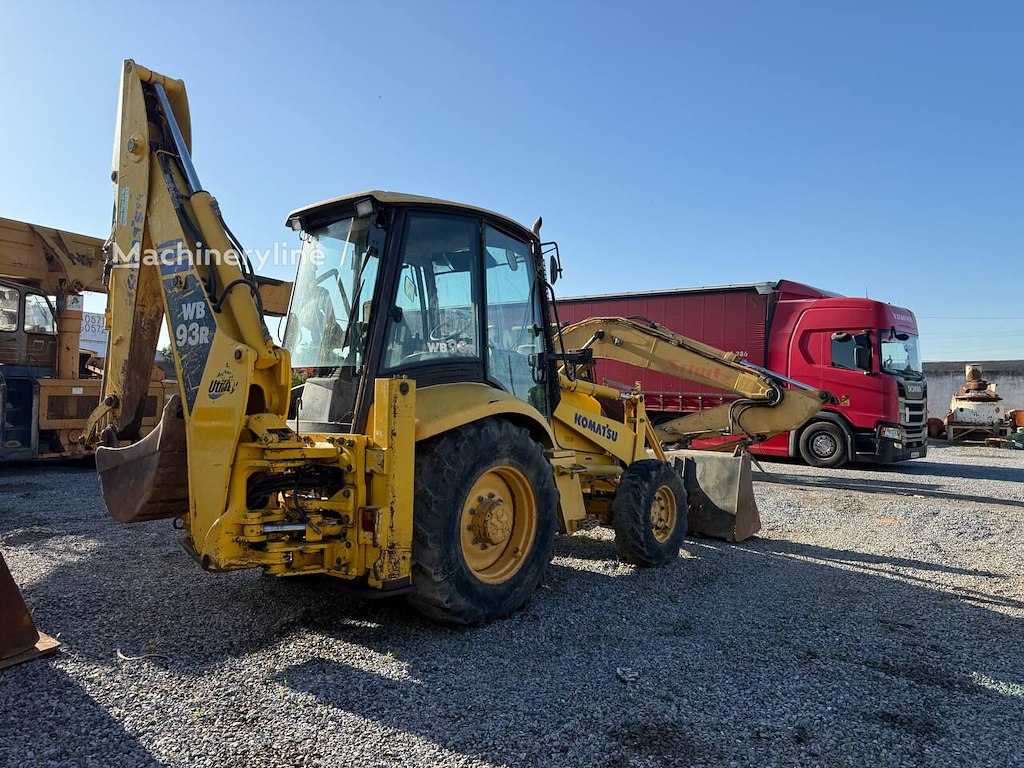 Komatsu WB93 bager-utovarivač
