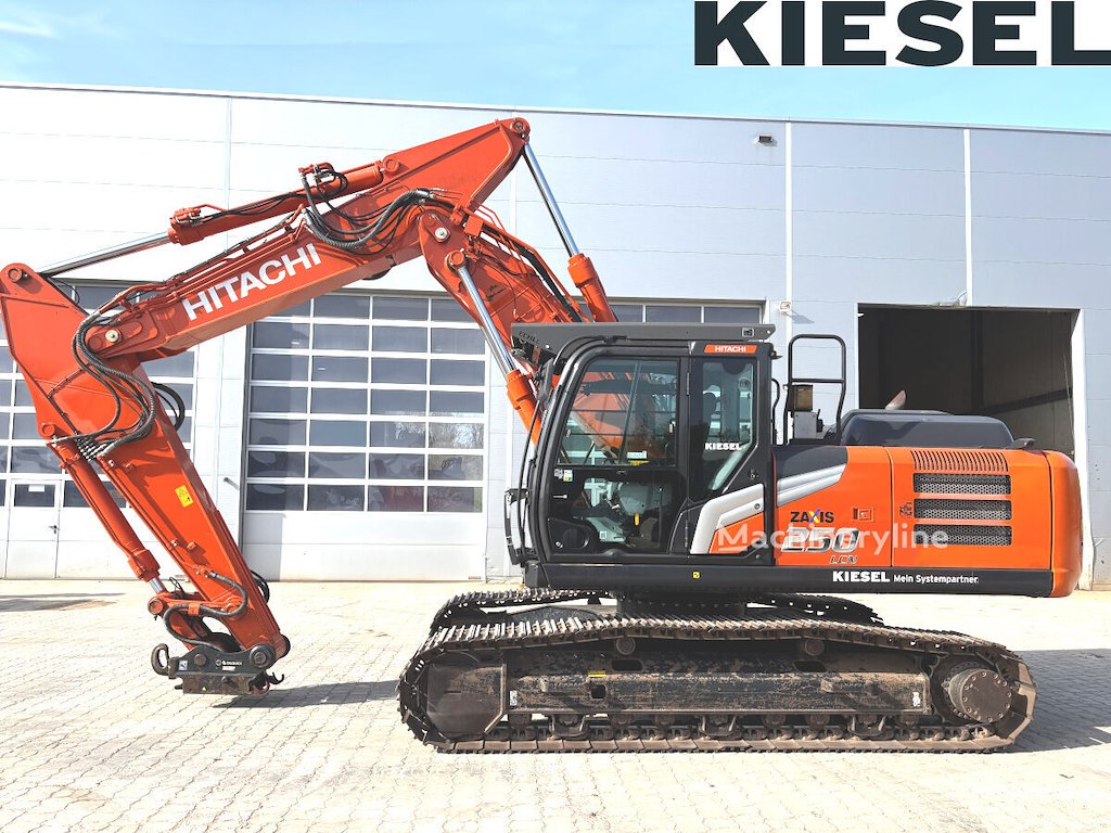 Hitachi ZX250LCN-7 bager guseničar