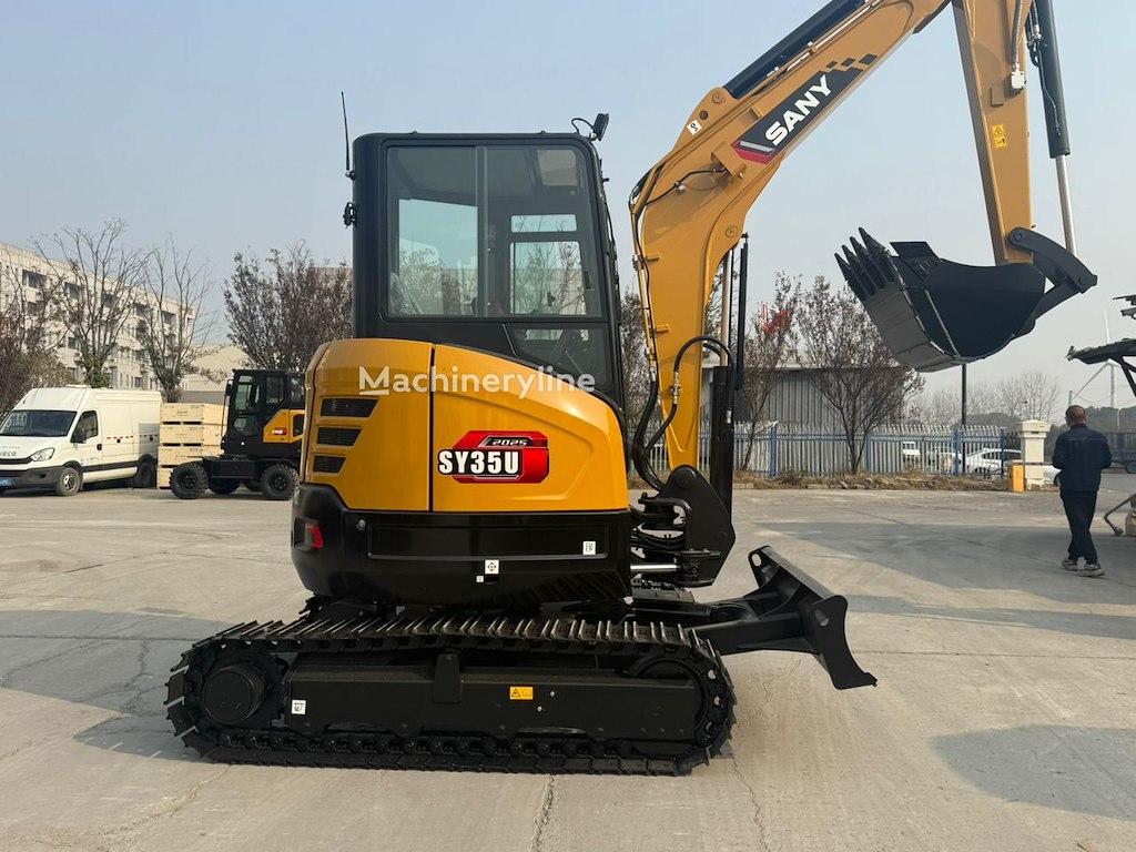Novi Sany SY 35U mini bager
