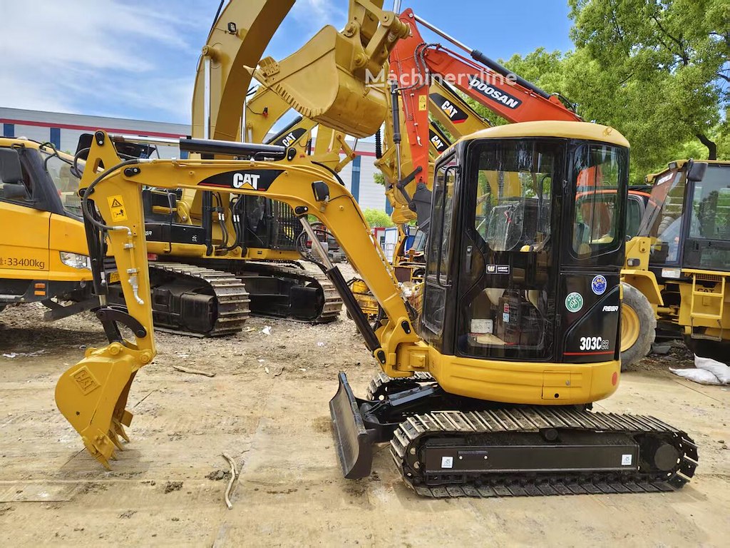 Caterpillar CAT303CR mini bager