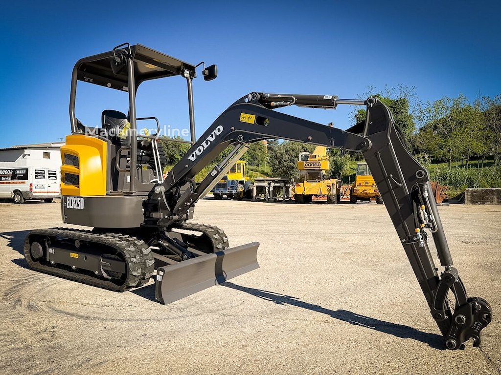 Volvo ECR25D mini bager