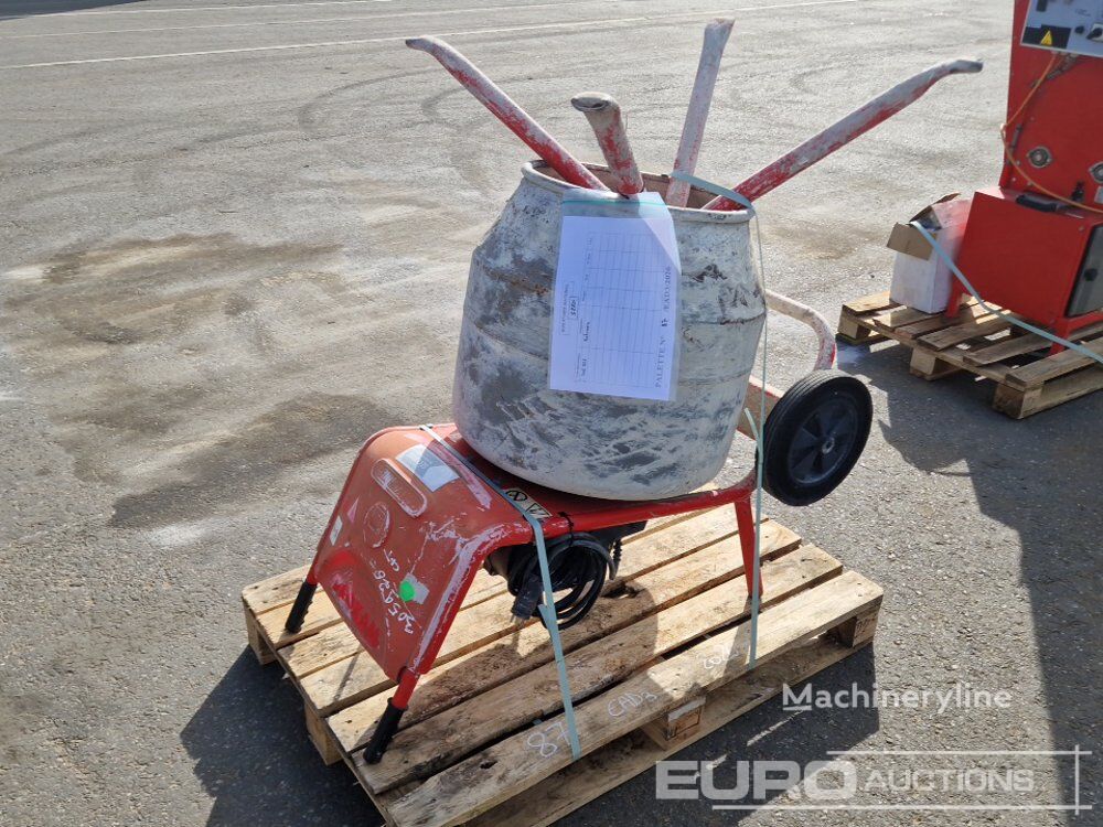 Prodaje se Cement Mixer betonsku mešalicu na aukciji