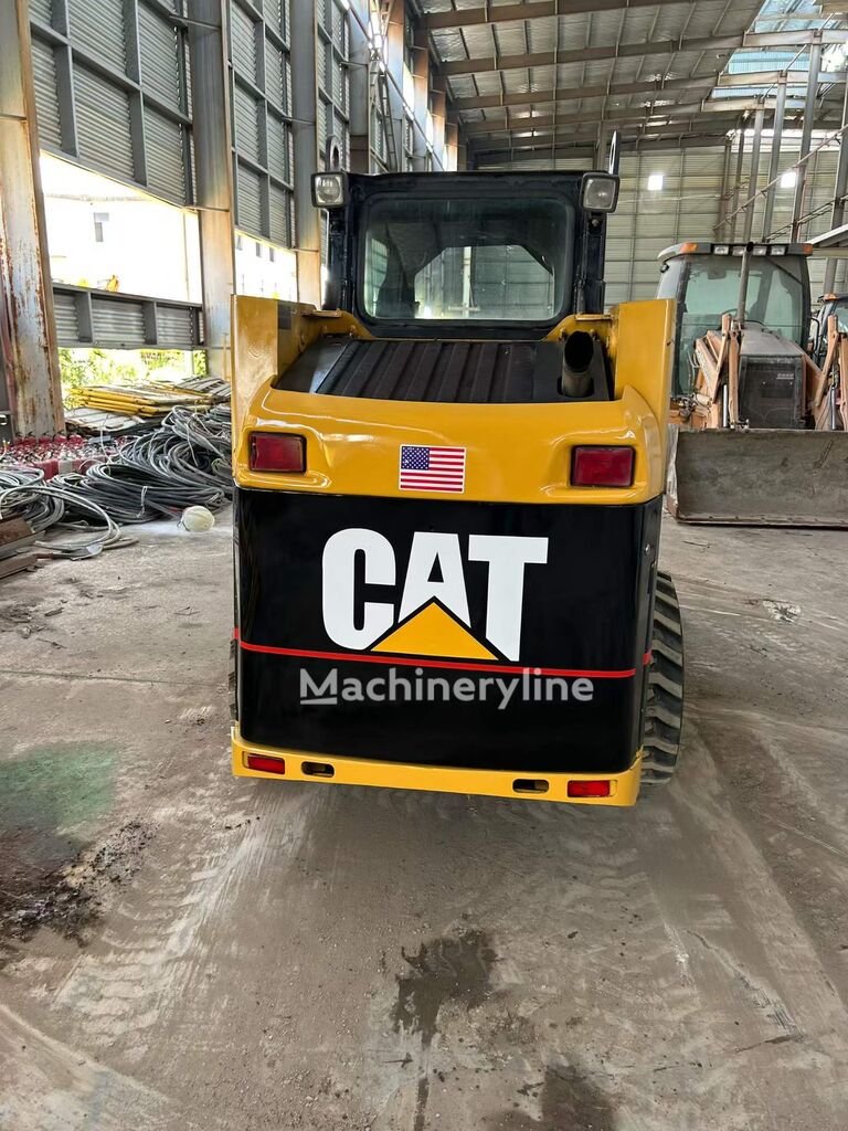Caterpillar 226B mini utovarivač