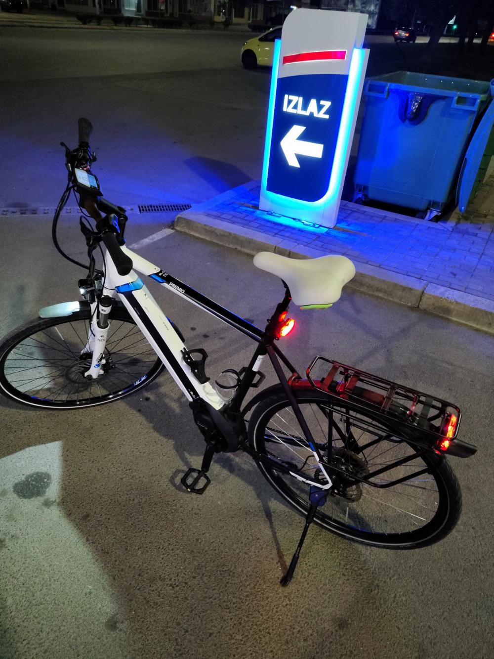 Pegasus evo 10 premio Bosch CX treking e-bike