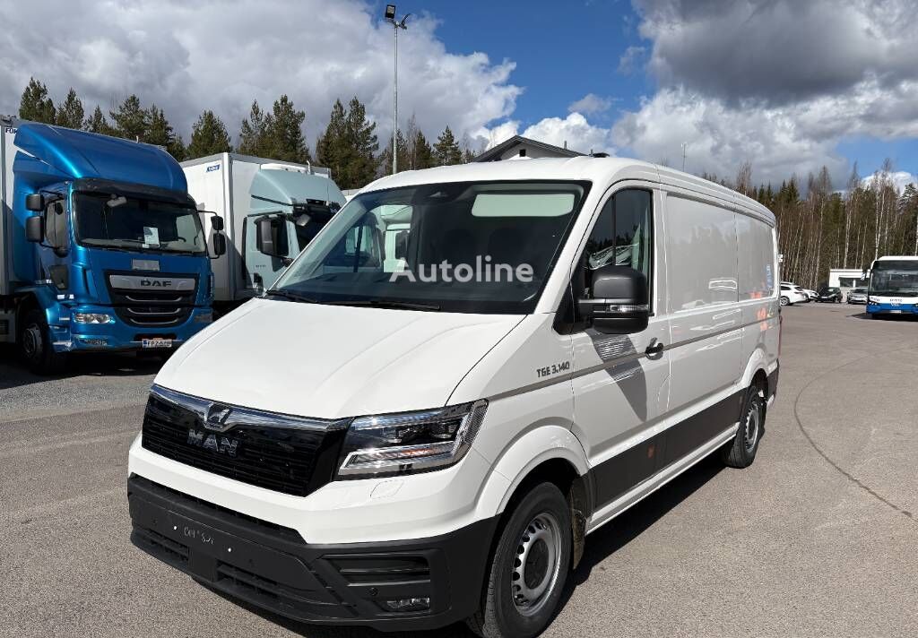 Novi MAN TGE 3.140 minibus furgon