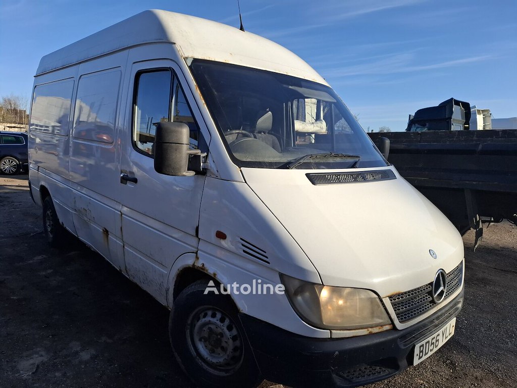 Mercedes-Benz Sprinter minibus furgon