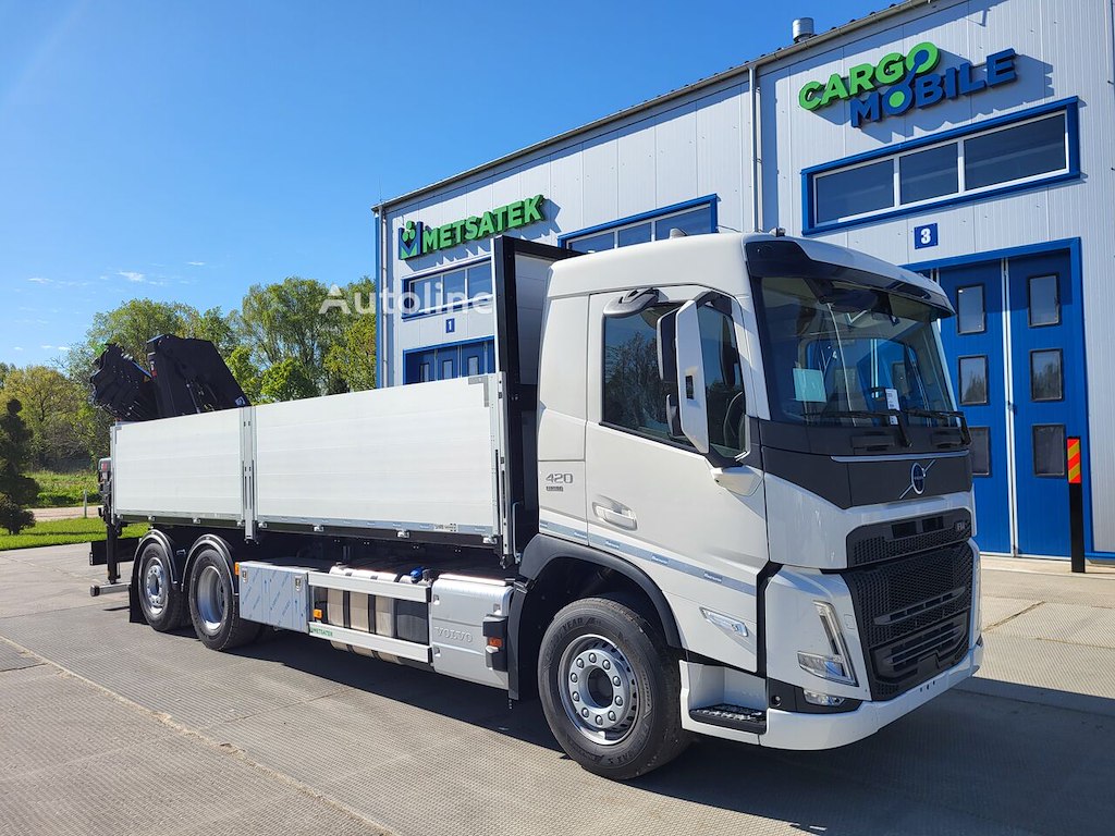 Novi Volvo FM 420 kamion s ravnom platformom
