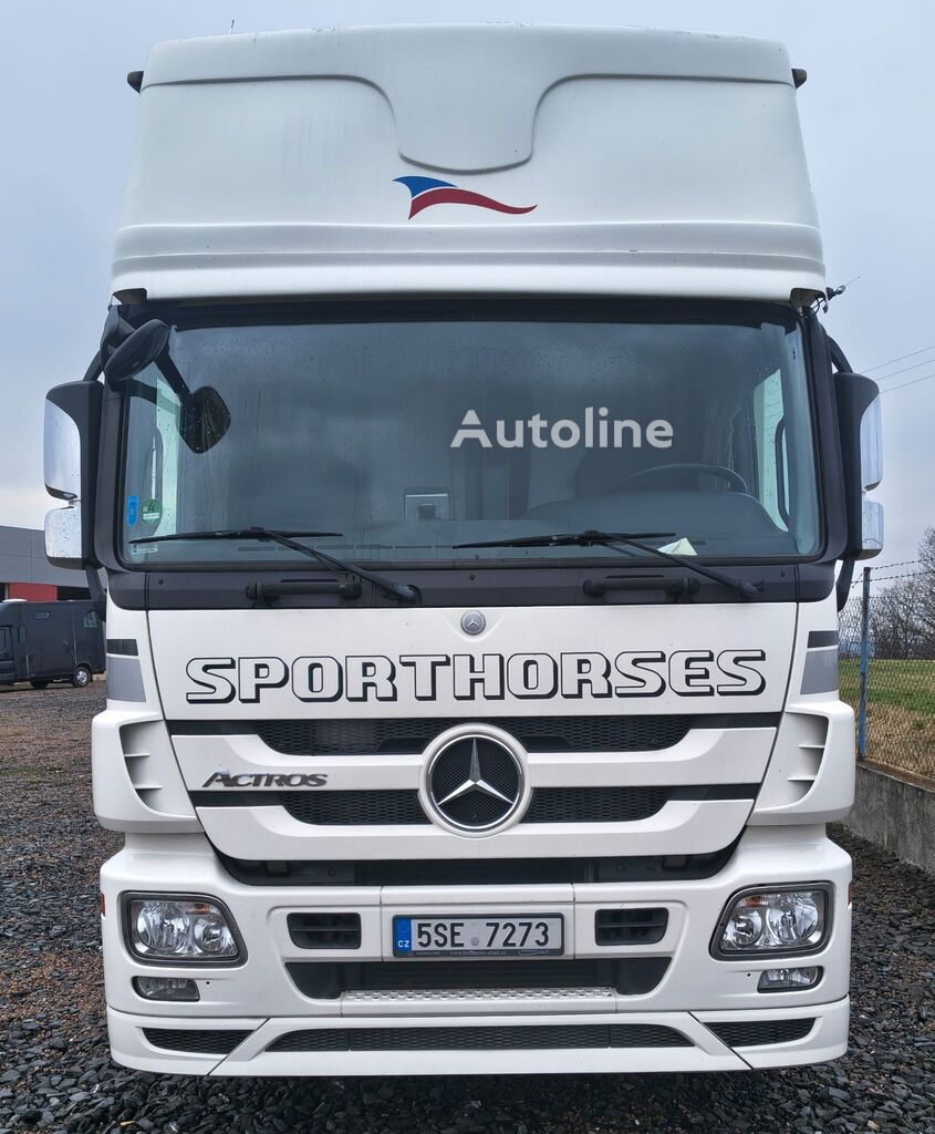 Mercedes-Benz Actros 2536 kamion za prevoz konja