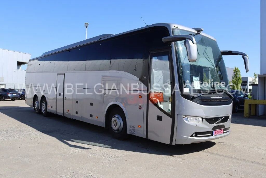 Volvo 9900 HD / 13.8m / USB / Full option turistički autobus