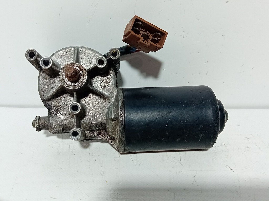 141.0014.20.10 motor brisača za IVECO kamiona