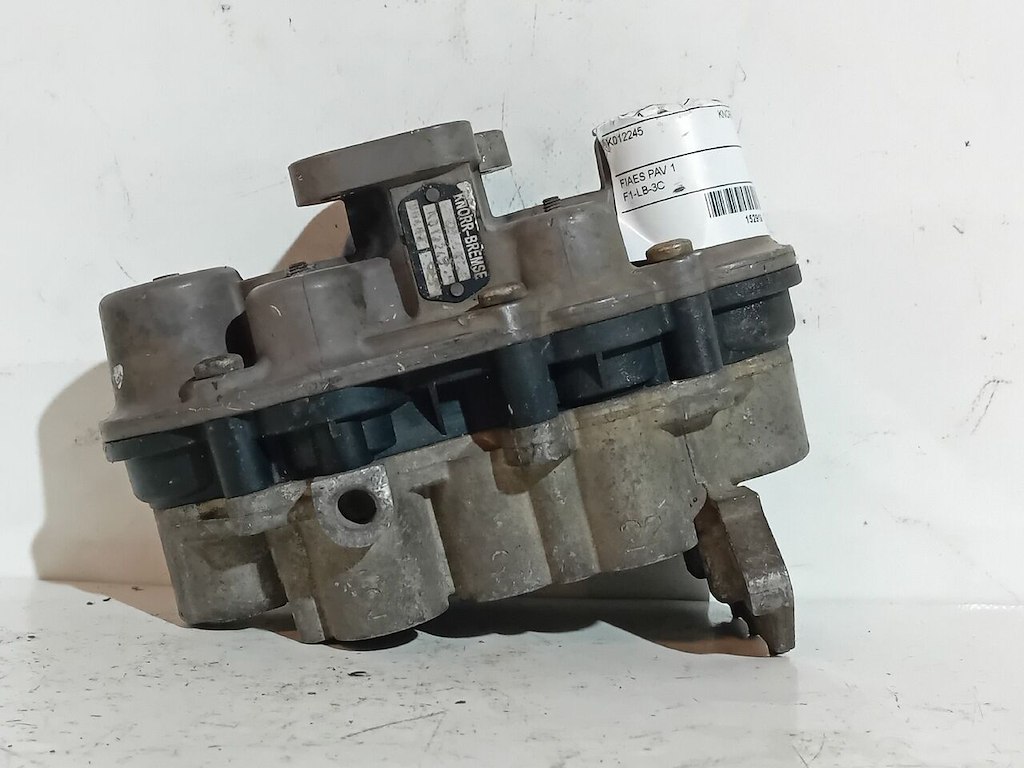 K012245,KNORR pneumatski ventil za IVECO kamiona