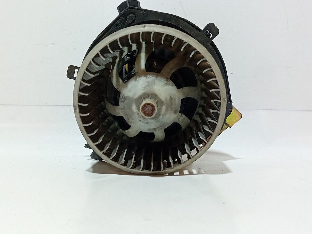 570530200 ventilator grejanja za IVECO kamiona