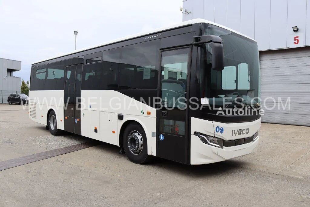 Novi IVECO Crossway 10.8m / Manual / préparation lift prigradski autobus
