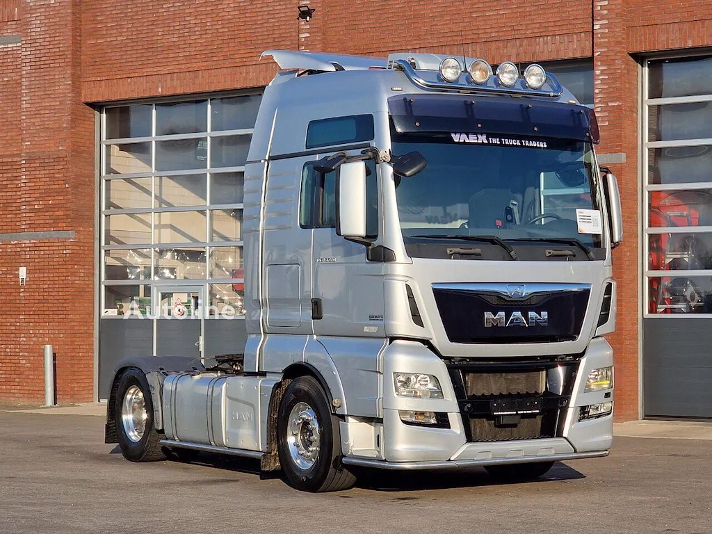 MAN TGX 18.560 4x2 - Retarder - Night clima - Full air - 2x tank tegljač