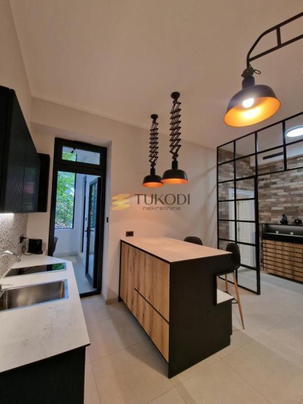 Trosoban stan na prodaju, 100m2, 340.000€