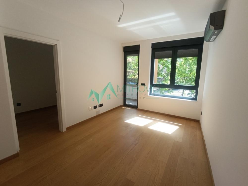 Trosoban stan na prodaju, 60m2, 262.000€