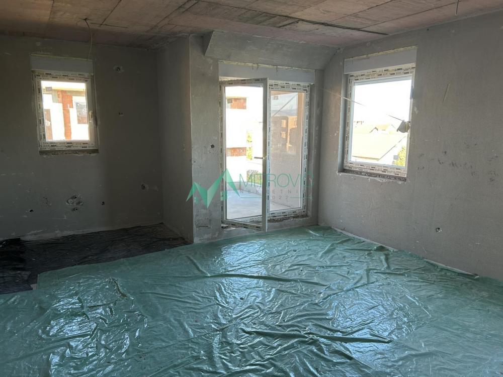 Troiposoban stan na prodaju, 82m2, 148.650€