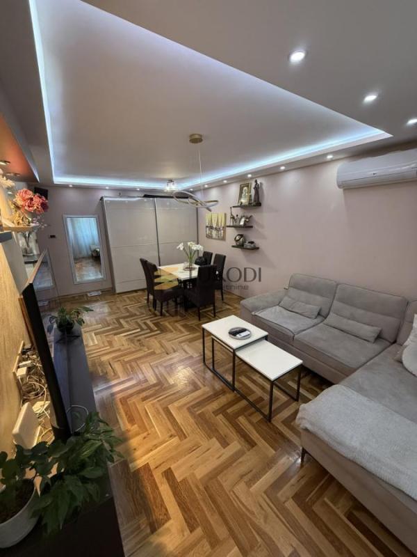 Jednoiposoban stan na prodaju, 42m2, 141.000€