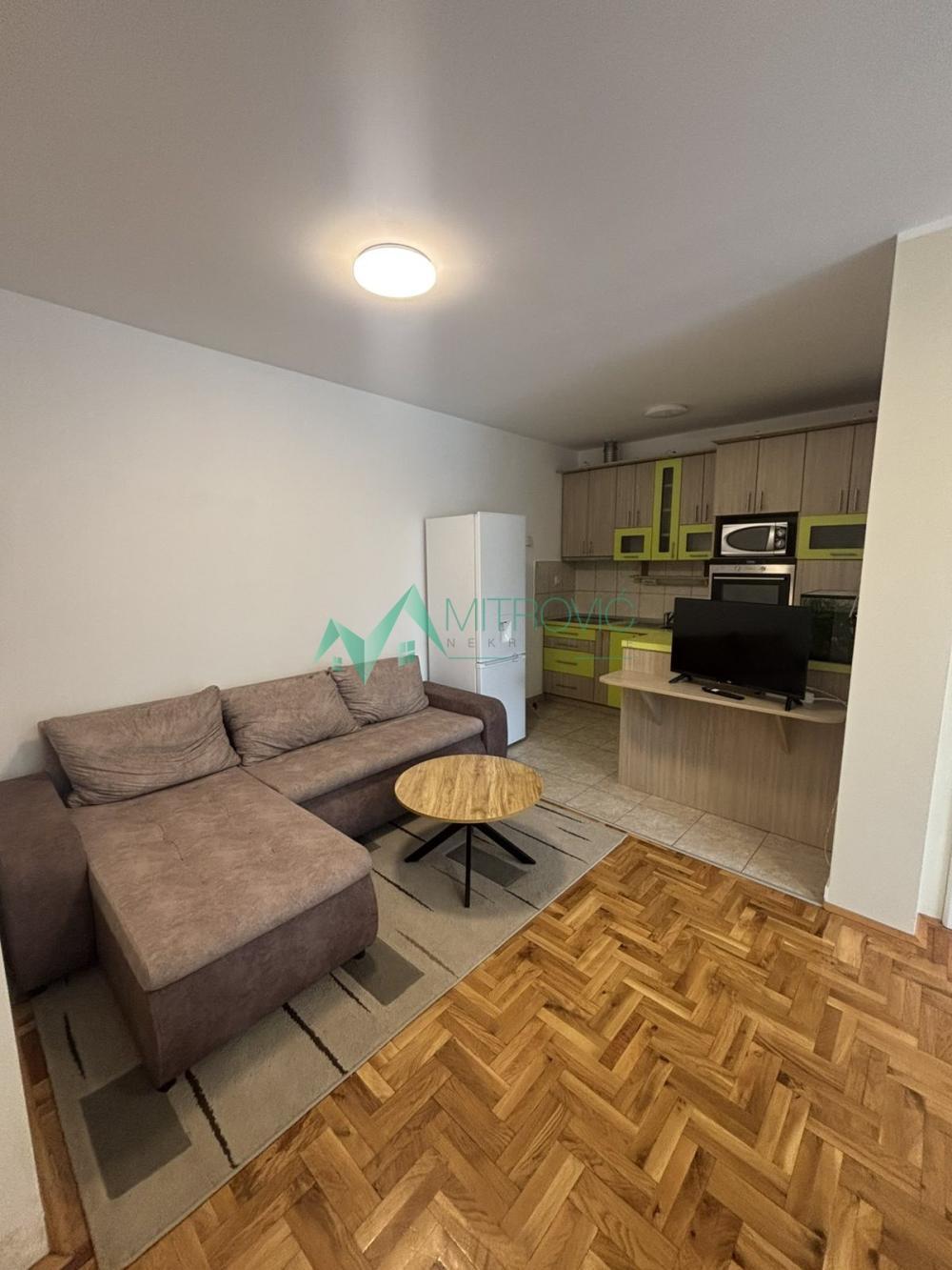 Dvoiposoban stan za izdavanje, 48m2, 370€