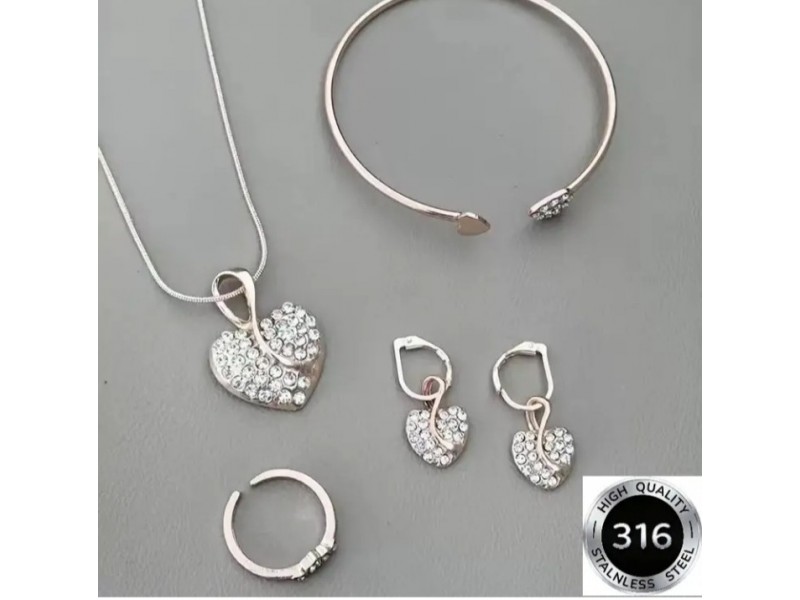Elegantan set - hirurski celik. Novo!