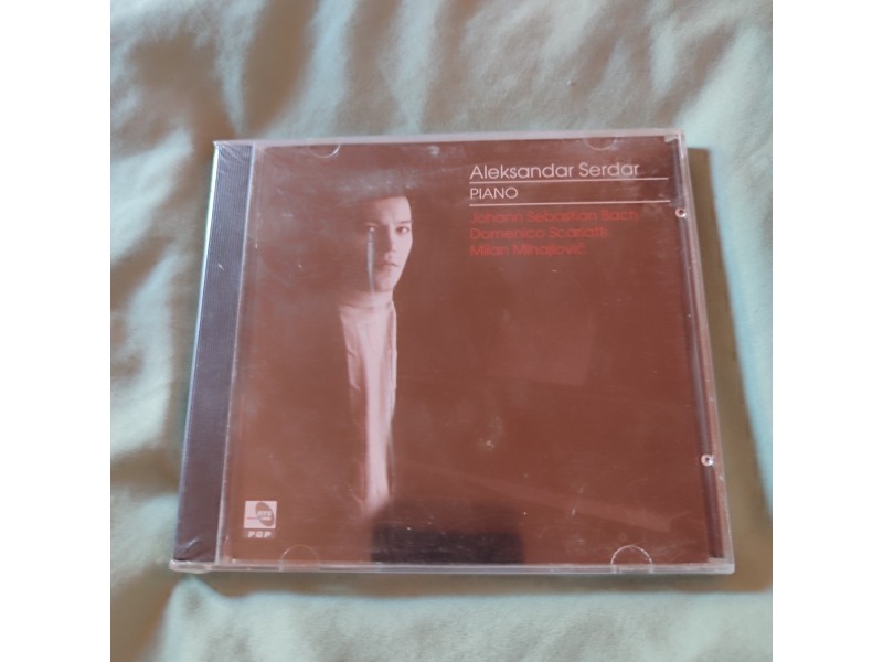 Aleksandar Serdar piano u celofanu